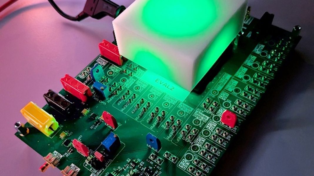 CEA-Leti Demonstrates MicroLED and Organic Photodetector Architecture